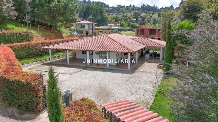 Finca Con Jacuzzi Y Fogata Cerca Del Aeropuerto - Rionegro