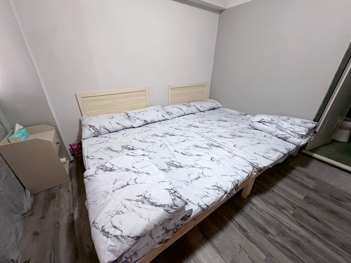 B92-全新獨立-私人電梯大樓-月租套房-近西門町-台北車站-捷運步行11分鐘（短期租借請內洽） - 泰山區