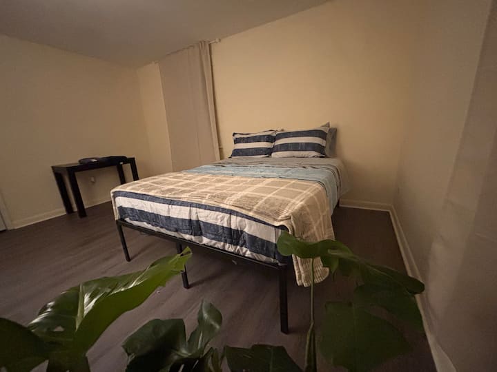 House | 2br/1ba | Free Parking| Fast Wifi - King of Prussia, PA