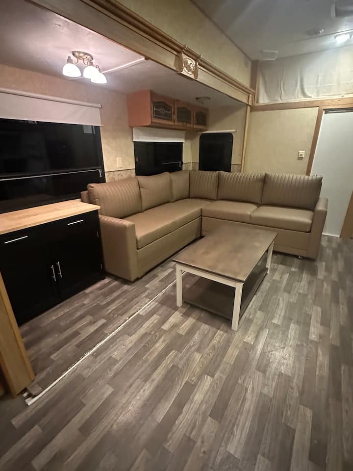 Private Camper - Colorado Springs, CO