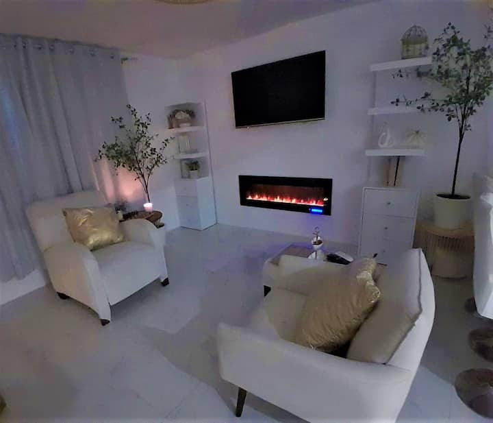 Hospedaje Cómodo Y Céntrico Para Estancia Feliz. - Tijuana