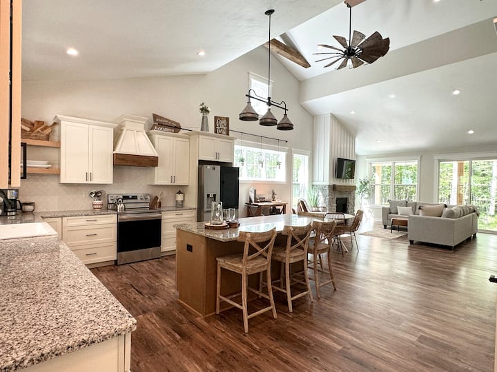 Lavender Farms, 3bed Home Near Downtown Egg Harbor - Egg Harbor, WI