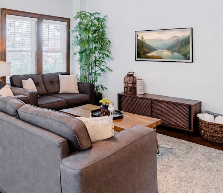 3br In Dundee • Near Unmc • Minutes To Downtown - オマハ, NE
