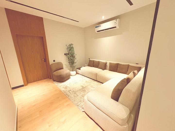 Two-bedroom | ملاصق للجامعة ومحطة قطار الحرمين - Djeddah