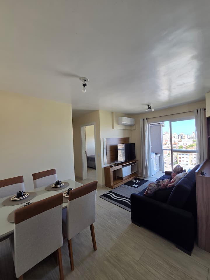 Apê Confortável, óTima Localização, 10° Andar. - Pelotas