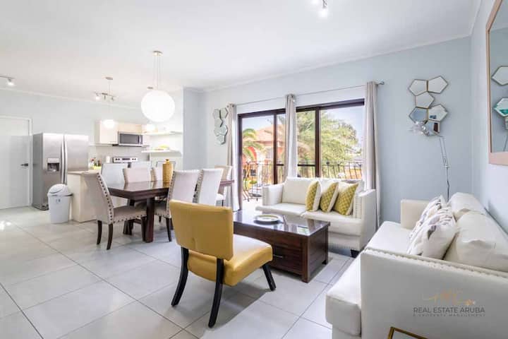Modern 3 Bedroom | Pools & Fitness | Gold Coast - Aruba