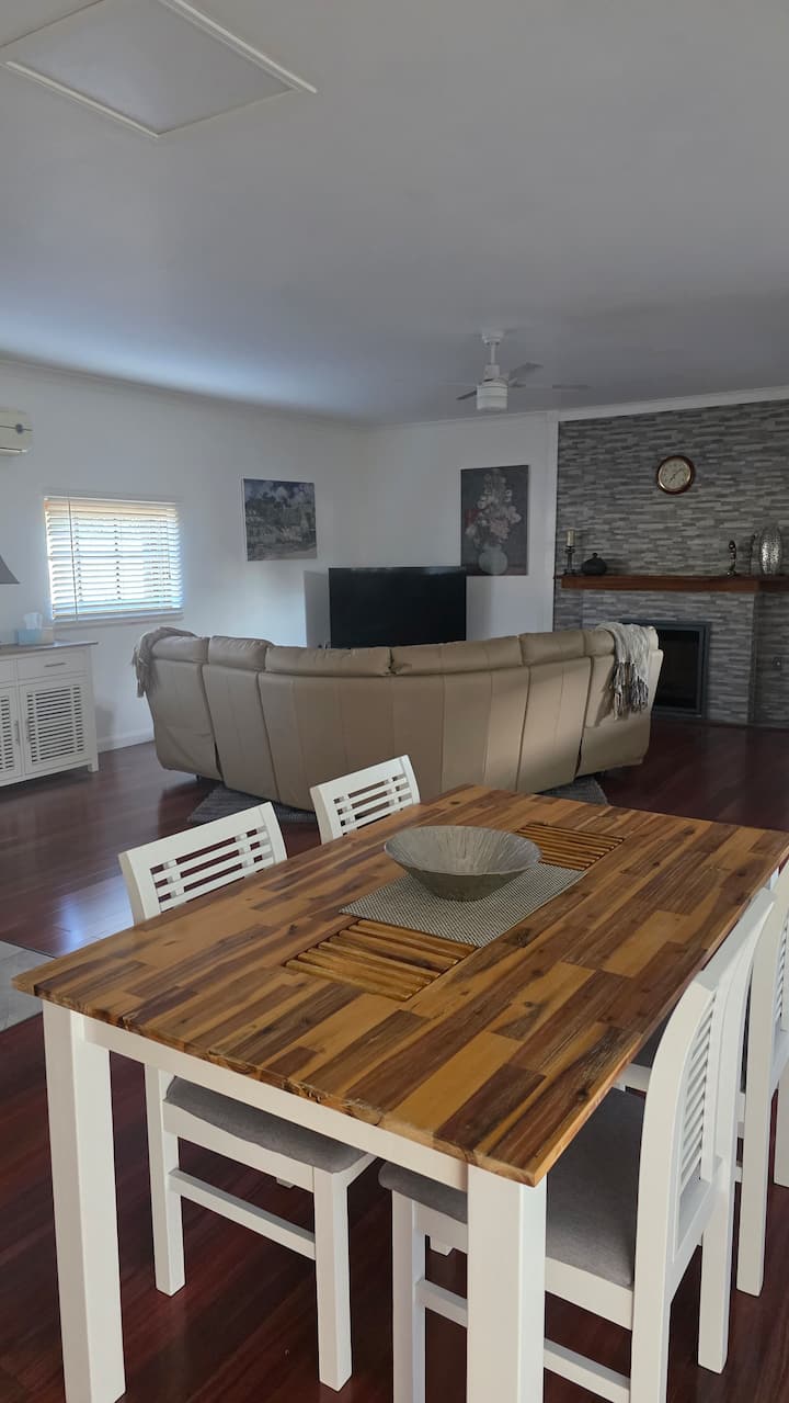 Brom Cottage
Hidden Gem - Bribie Island