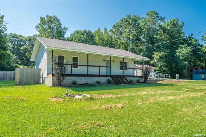 Hamilton Lake House - Lake Ouachita State Park, Mountain Pine