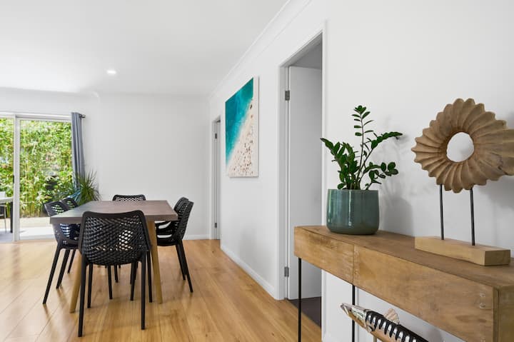 Beach Chic 3br Home, 5 Min Walk To Terrigal Beach - Terrigal