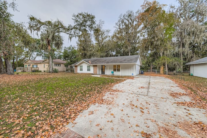 Beaufort Retreat | Cozy, Stylish & Central - Beaufort, SC