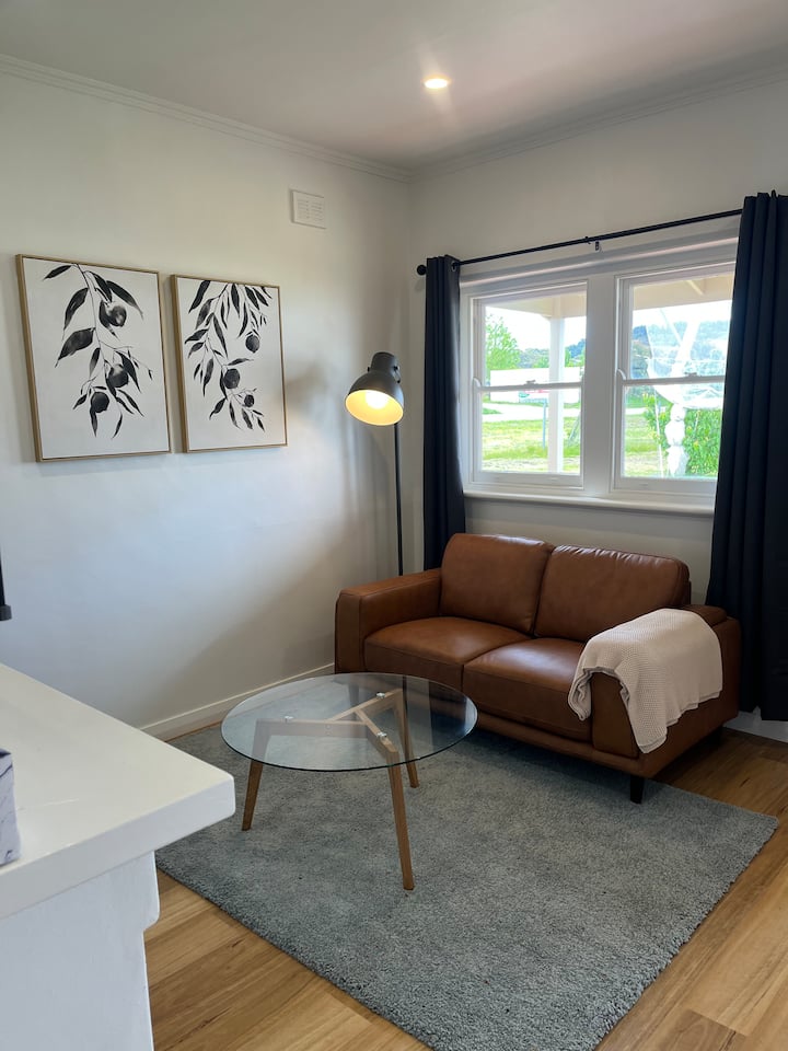 Cottage On Collins - Stirling