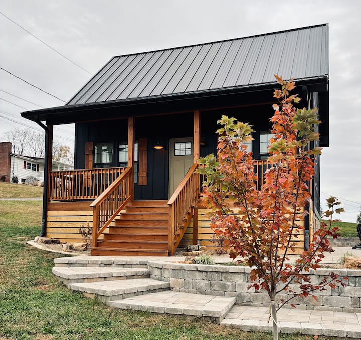 The Cottage On The Hill - Abingdon, VA