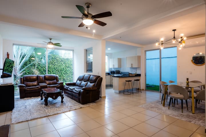 Luxury Santo Domingo Home W/ Rooftop Terrace - Managua