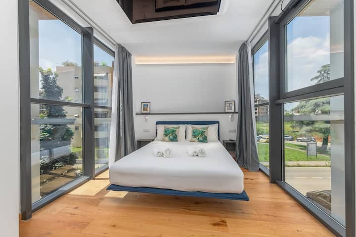 Luxury Penthouse & Private Spa, Free Parking - Monza