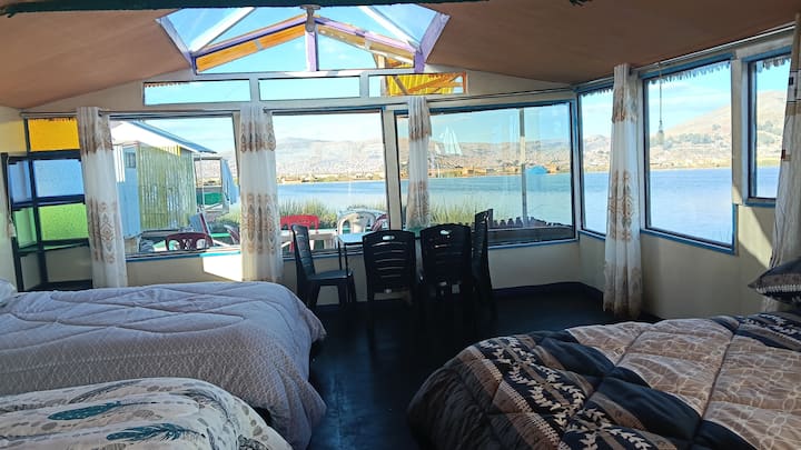 Casa Ecológica Uros - Puno