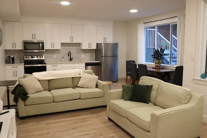 Lakeside Trail Haven In Nanaimo Bc - Nanaimo