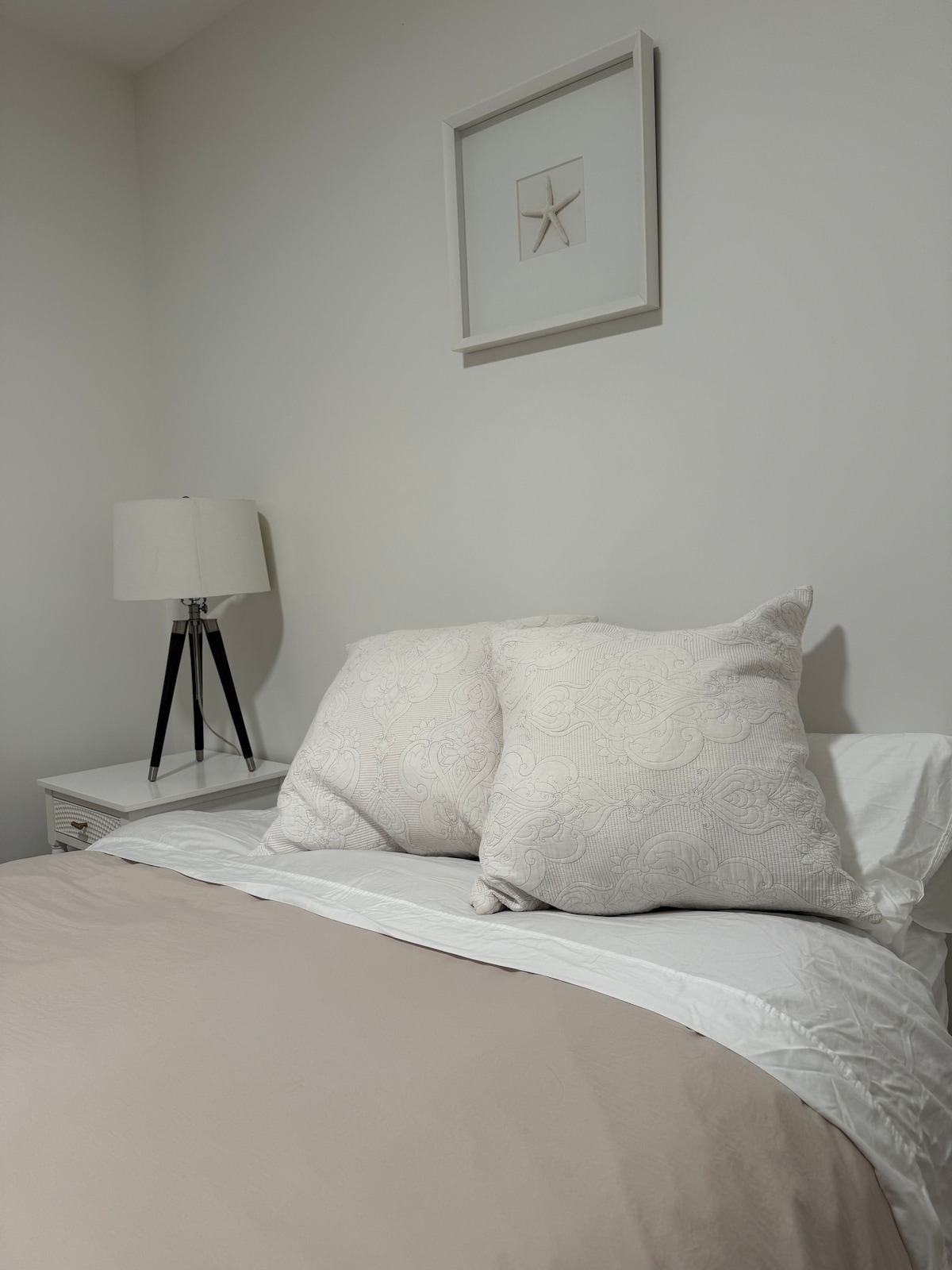 Sentier au bord du lac à Nanaimo, Colombie-Britannique - Maisons à ...