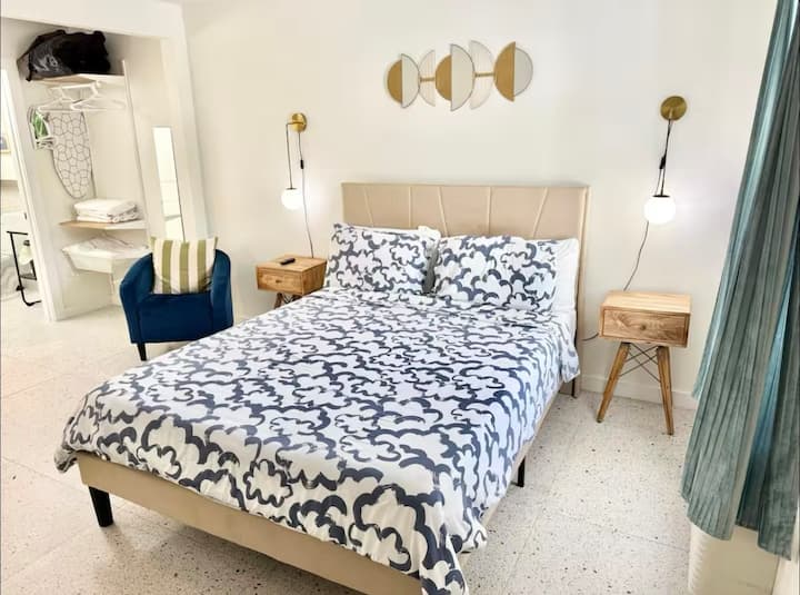 Charming Studio In Delray Beach #2 - Pool - Delray Beach, FL