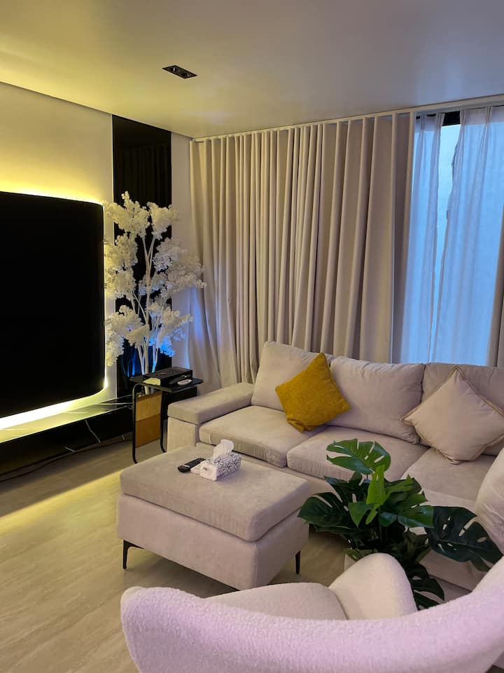 استديو مريح وهادئ مع إطلالة على بلكونه جميله - Saudi Arabia