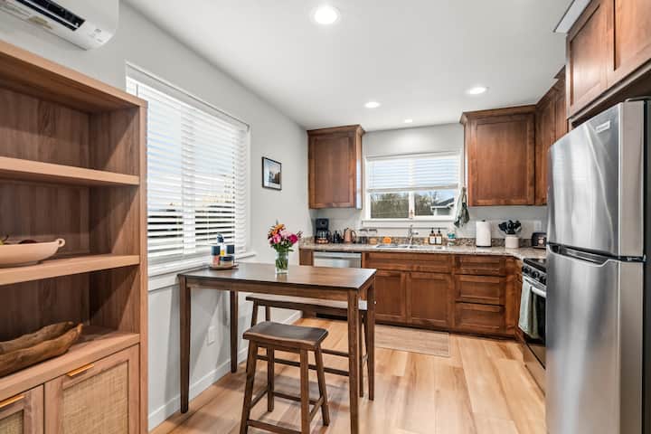 The Peak Loft (Ev Charger) - メドフォード, OR