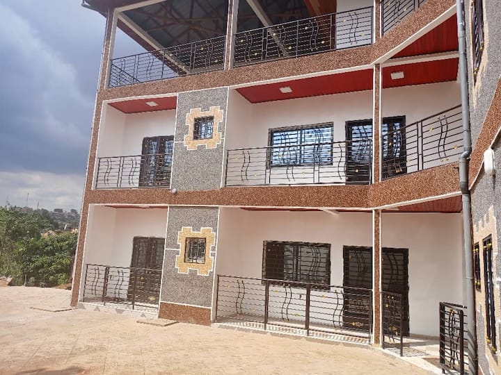 5nice And Cozy Bedroom With Private Bathroom! - Yaoundé