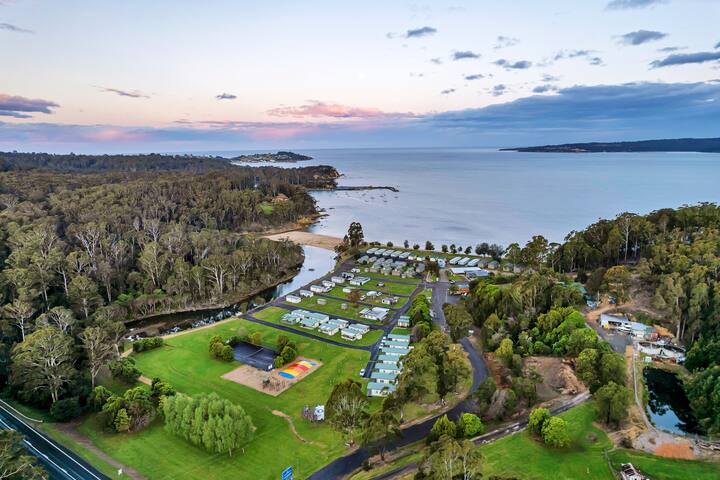 2 Bedroom Standard Cabin - Eden