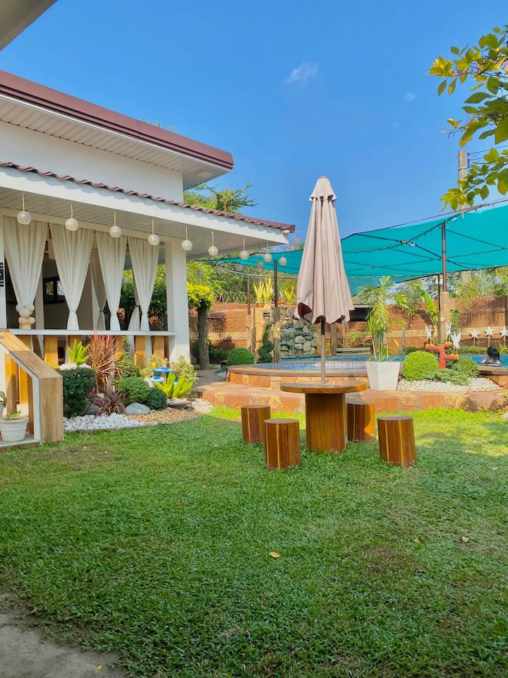 Beautiful Resort W/2 Pools, 5 Br, 2 Kitchen, 5bath - Bacolor