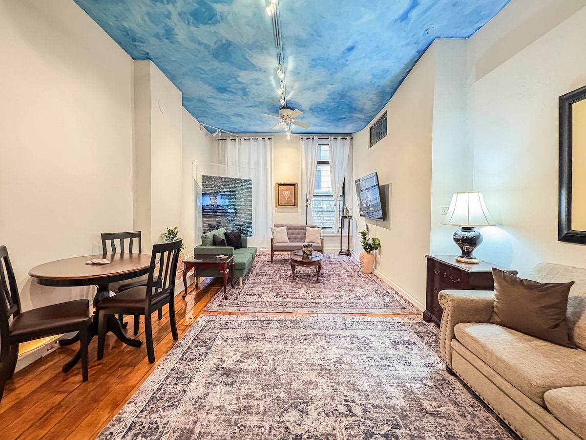 Cozy Room in Speakeasy-Style Loft w/ Vintage Charm - Apartments for ...