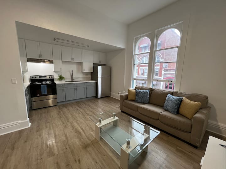 Clean 1bed1bath Middle Of Downtown Convention - San Diego, CA