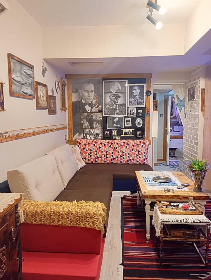 Sizleri Küçük Müzemizde Misafir Edelim - Izmir