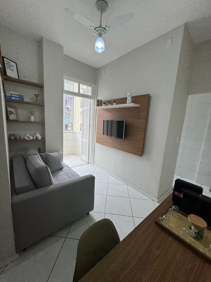 Lar Em Copacabana – Aconchego Perto Do Mar - Ipanema