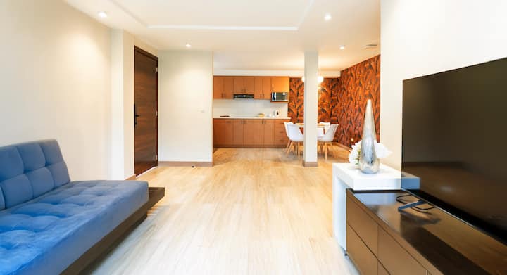 Zona Tranquila Con Wifi, Parqueadero Y Central Apt - Quito