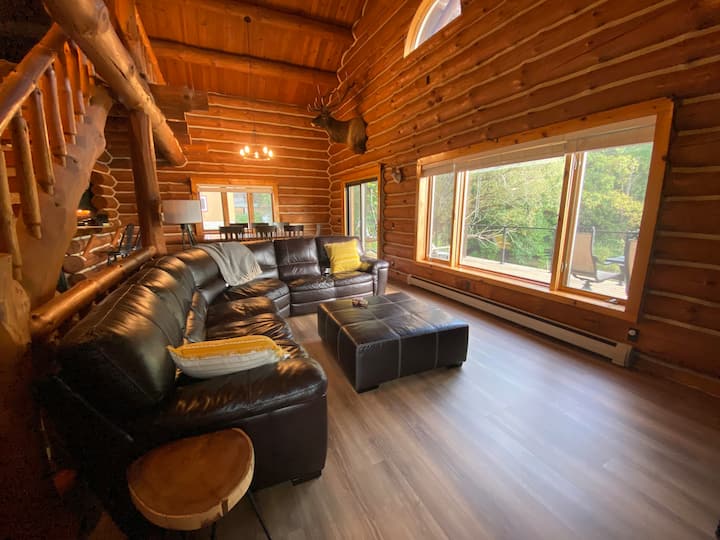 Peaceful Cabin On The Pentwater River - Pentwater, MI