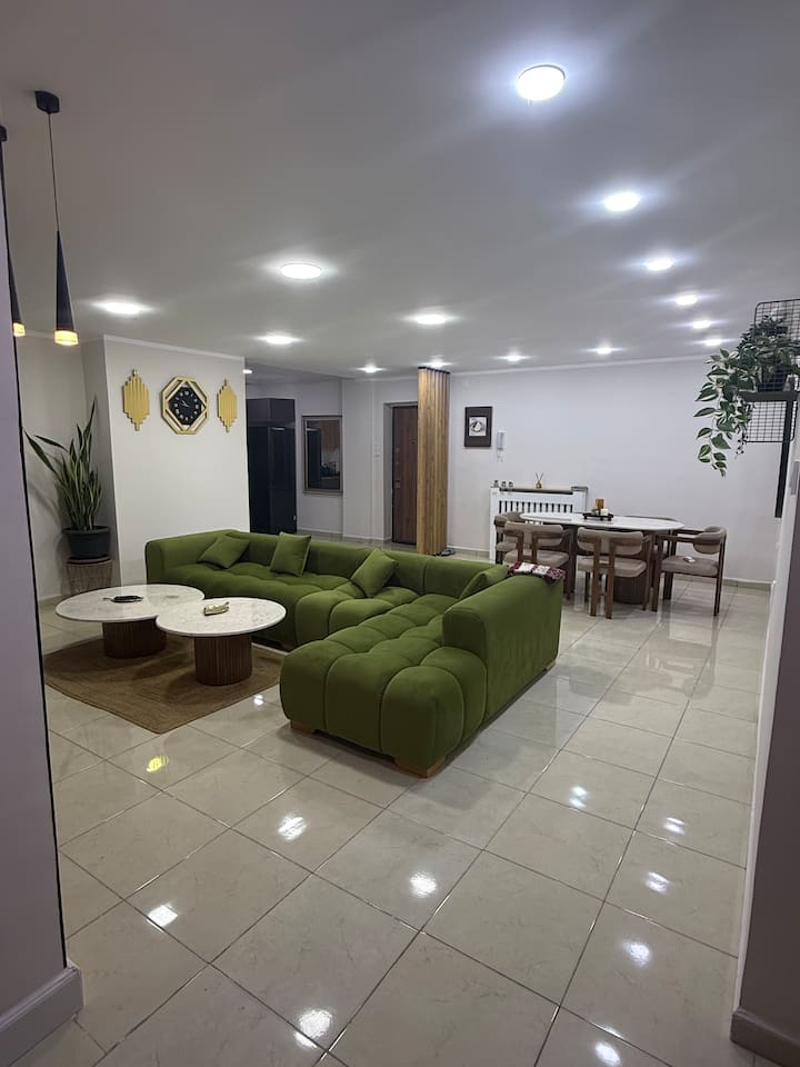 Super Appartement Moderne Et Très Spacieux - Oran