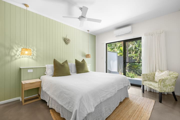 Little Tahi- 2bed/2bath, Fireplace, Pool Access. - Byron Bay