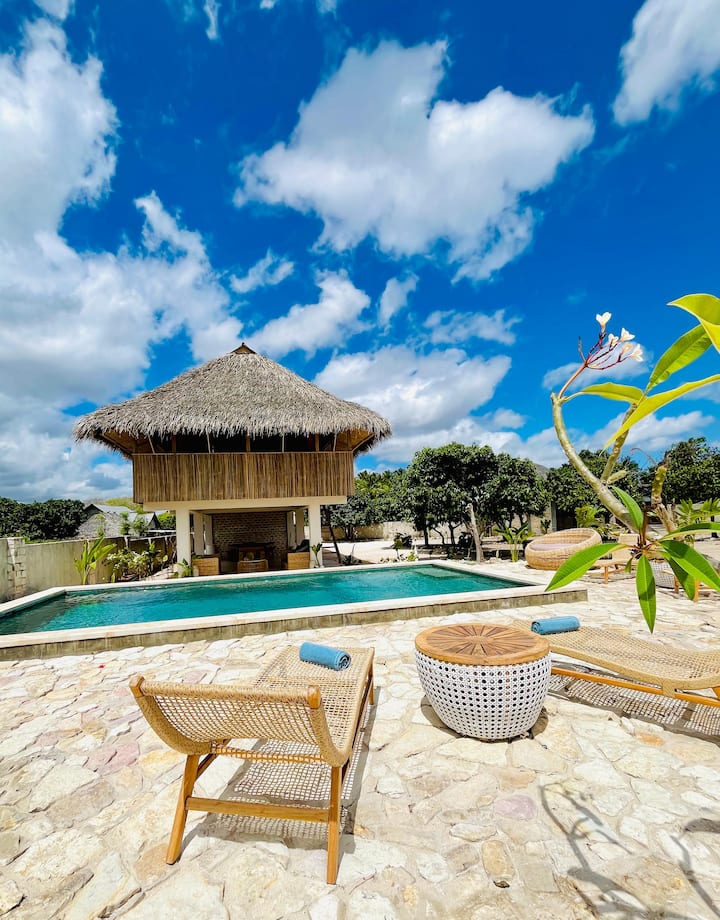 Villa Kahuna. Private Beachfront Home With Pool. - East Nusa Tenggara