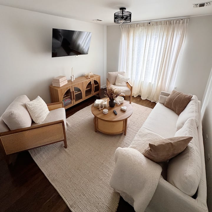 Cozy & Chic Apartment 30 Min To Nyc! - Harrison, NJ