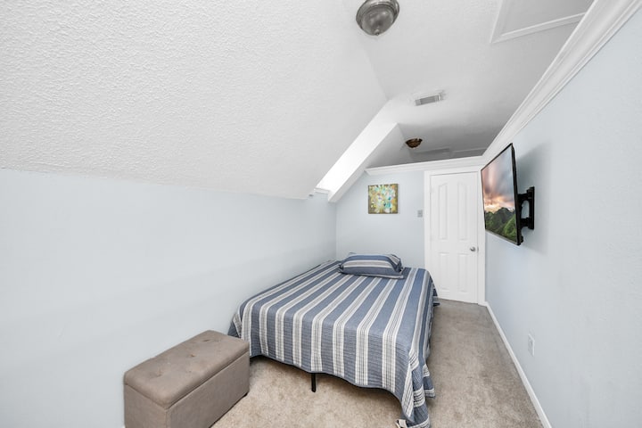 The Arbor Loft Near Med Center & Downtown - Houston, TX