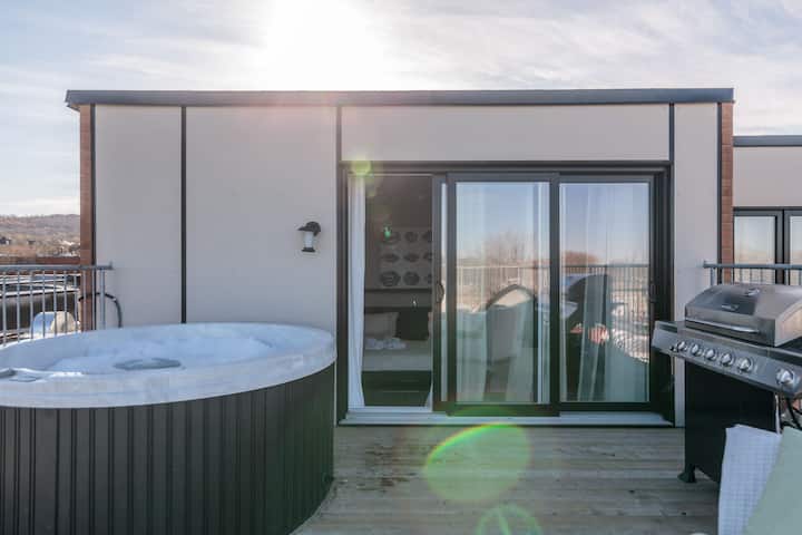 Cozy 2-bed Apartment On Parc Ave, Montreal - Montreal