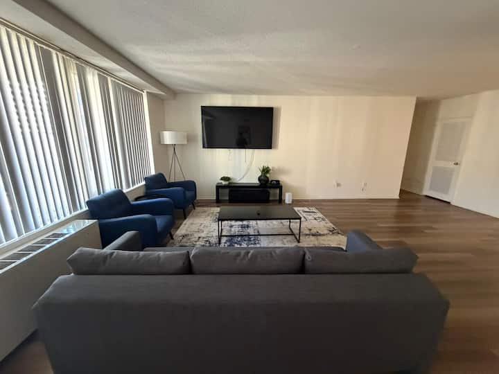 Bright & Modern 2br Apt | Gym | Free Parking | D.c - Georgetown University, Washington