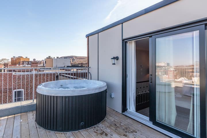 Large 6-bed Apartment On Parc Ave, Montreal - Montréal, QC