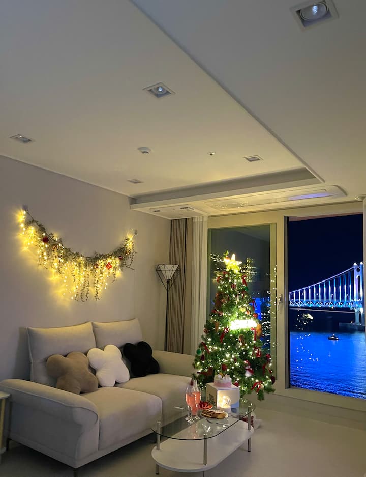 11월오픈/트리o/광안대교 풀오션뷰/최고층 포토존 숙소/최대 6인 가능/무료주차/유리청소O - Busan