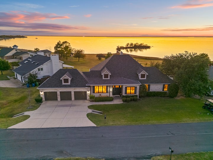 Ocean Views In Heart Of Frisco Lakefront Property - The Colony, TX