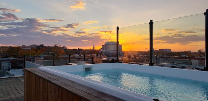 Modern 3-bed, 3-bath Apartment On Parc Ave -