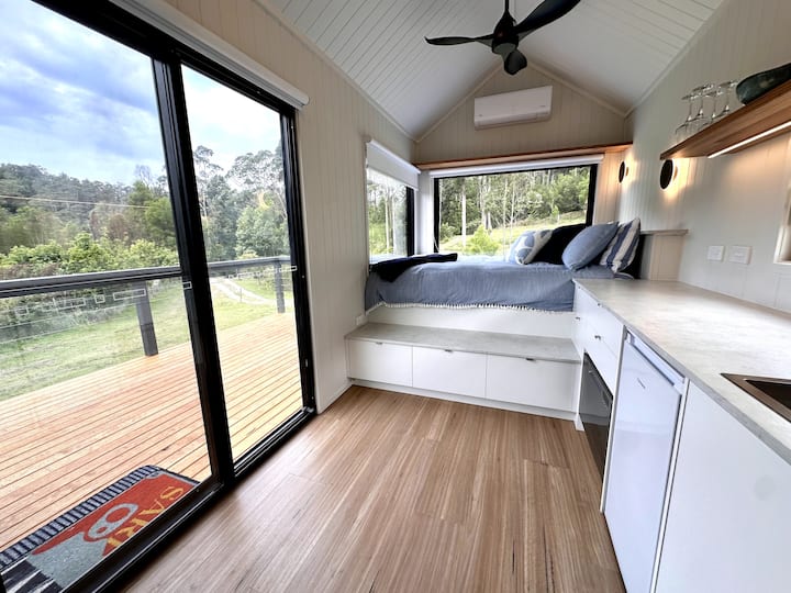 Nerring Hill Tiny House - Lake Conjola