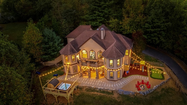 New 6br Lux Views, Spa, Theater, Games, Mini Golf - Asheville, NC