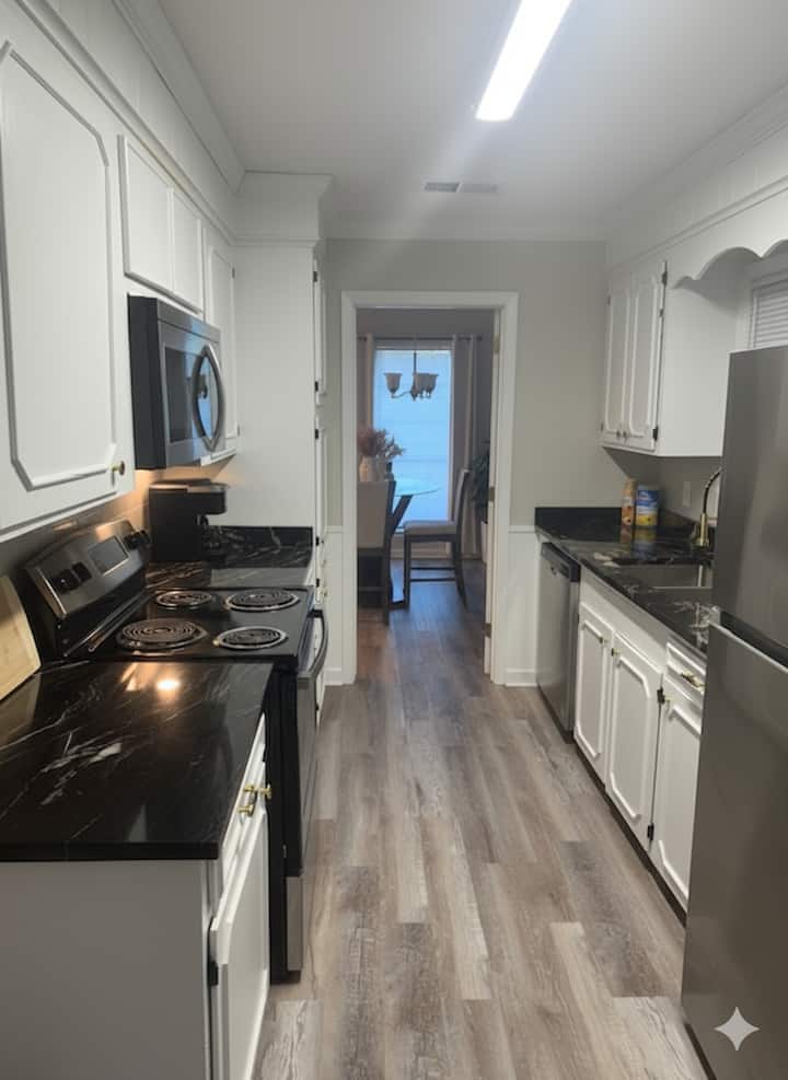 Cozy Home Away From Home - Jackson, MS