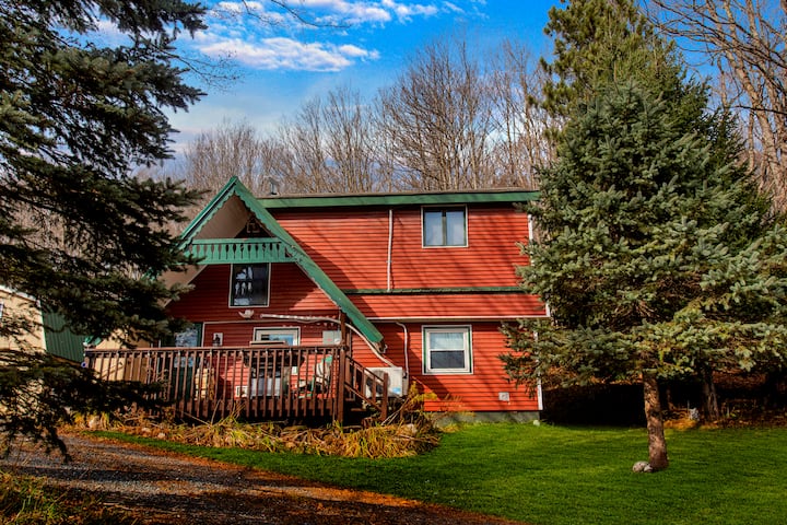 Modern A-frame Cabin Near Town & Mt Snow- Firepit - Wilmington