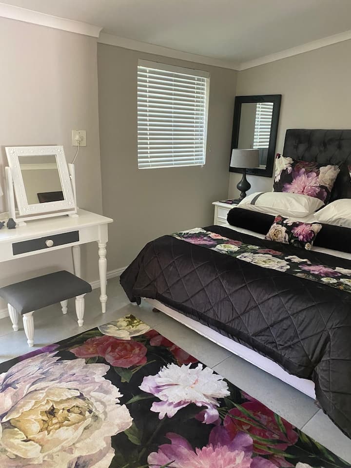 Garden Flat - Somerset West