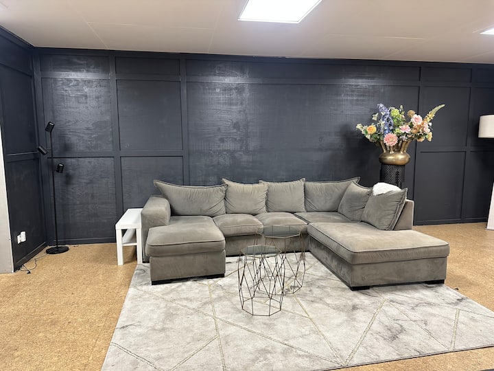 Studio Met Overkapping, Sauna, Hottub En Pooltafel - Hillegom